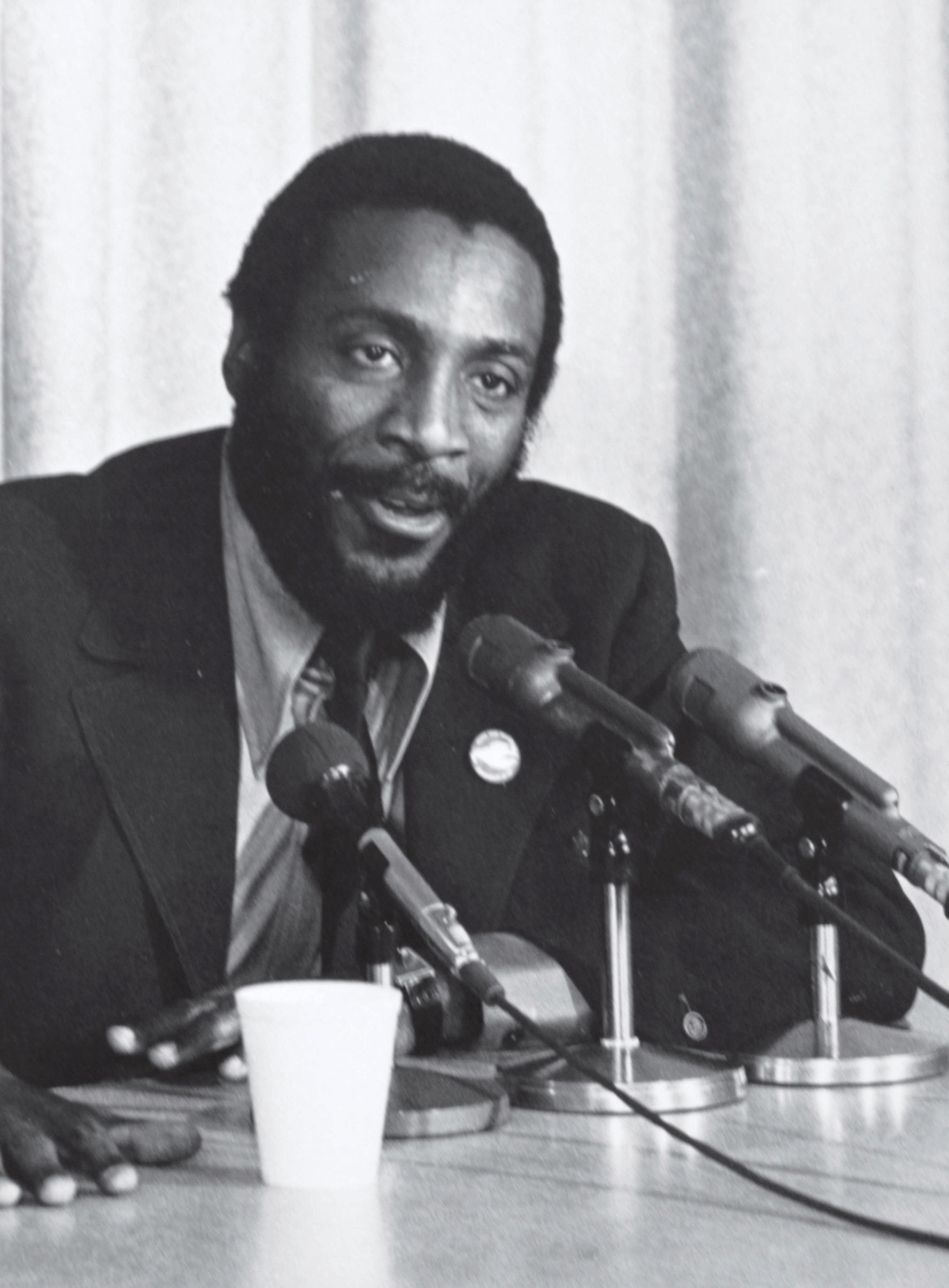 Dick Gregory visits Harrison Center - The Scene