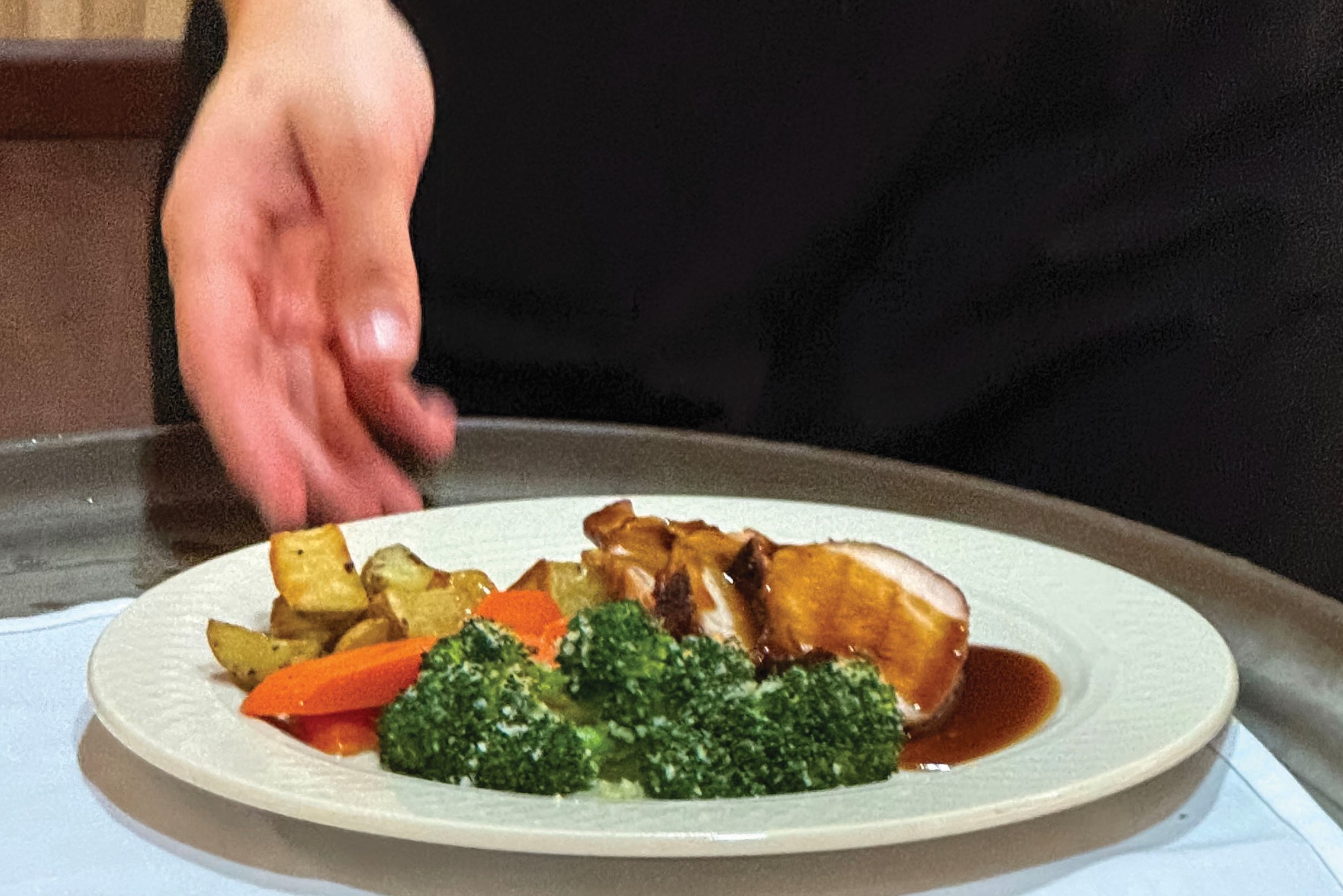 Lunch is served: Students run their own fancy restaurant - The Scene